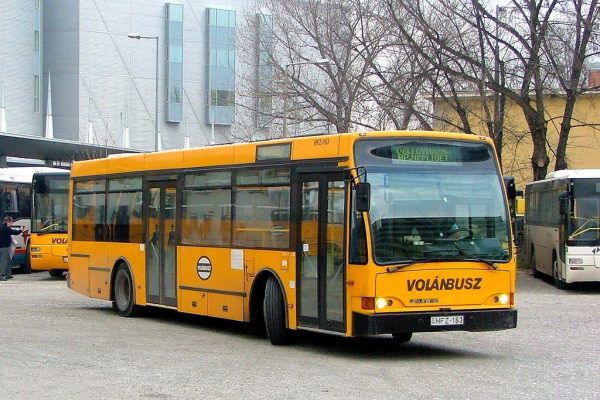 Készpénzmentessé válik a jegyvásárlás a Volánbusz valamennyi járatán ...
